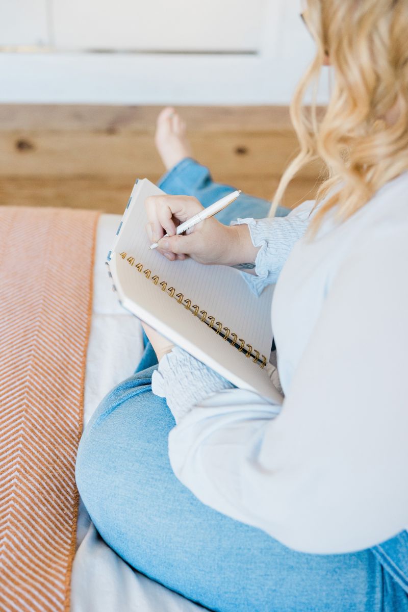 7 Types of Lists for Your Journal - Nourish Health & Wealth
