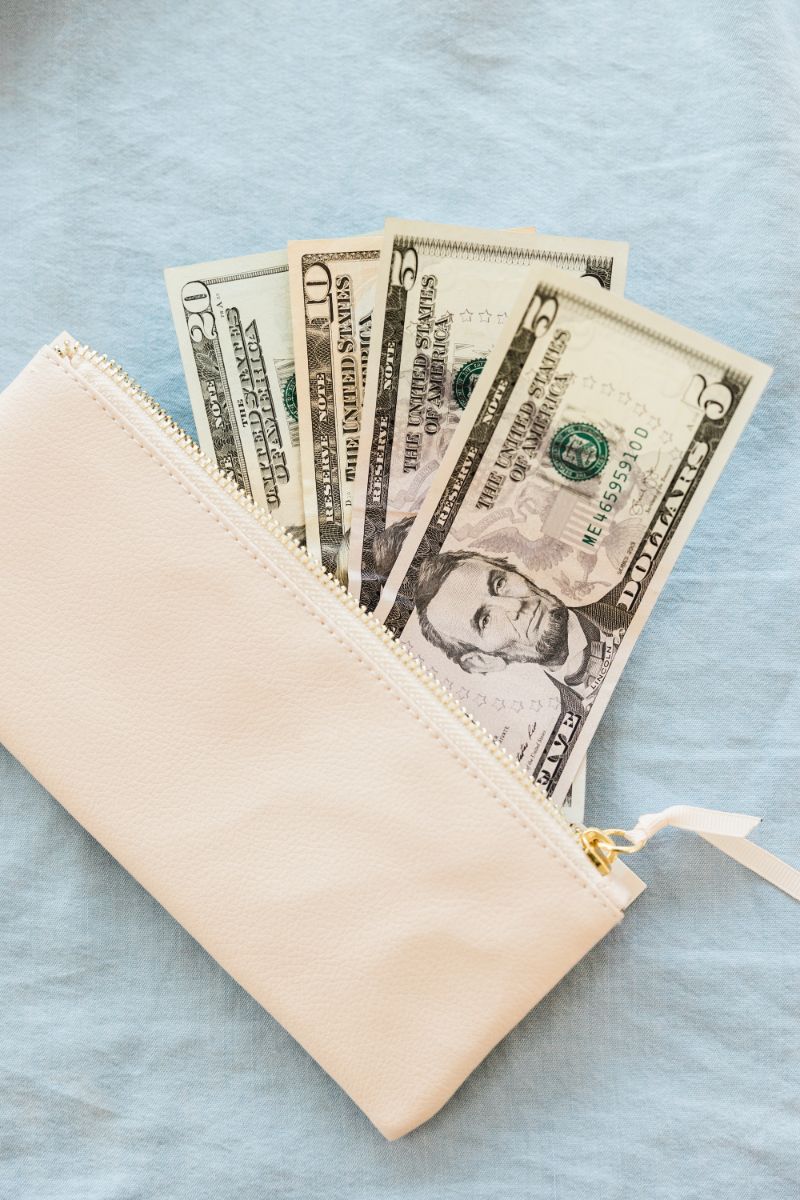 How to Improve Your Relationship With Money - Nourish Health & Wealth
